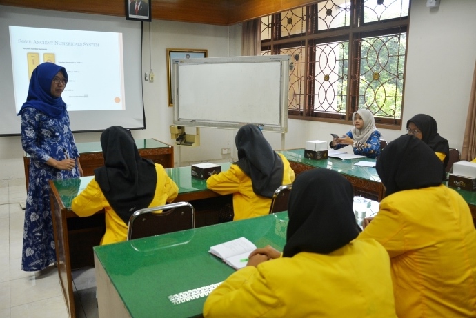 STKIP MODERN NGAWI STUDI BANDING KE FMIPA UNY | Fakultas MIPA